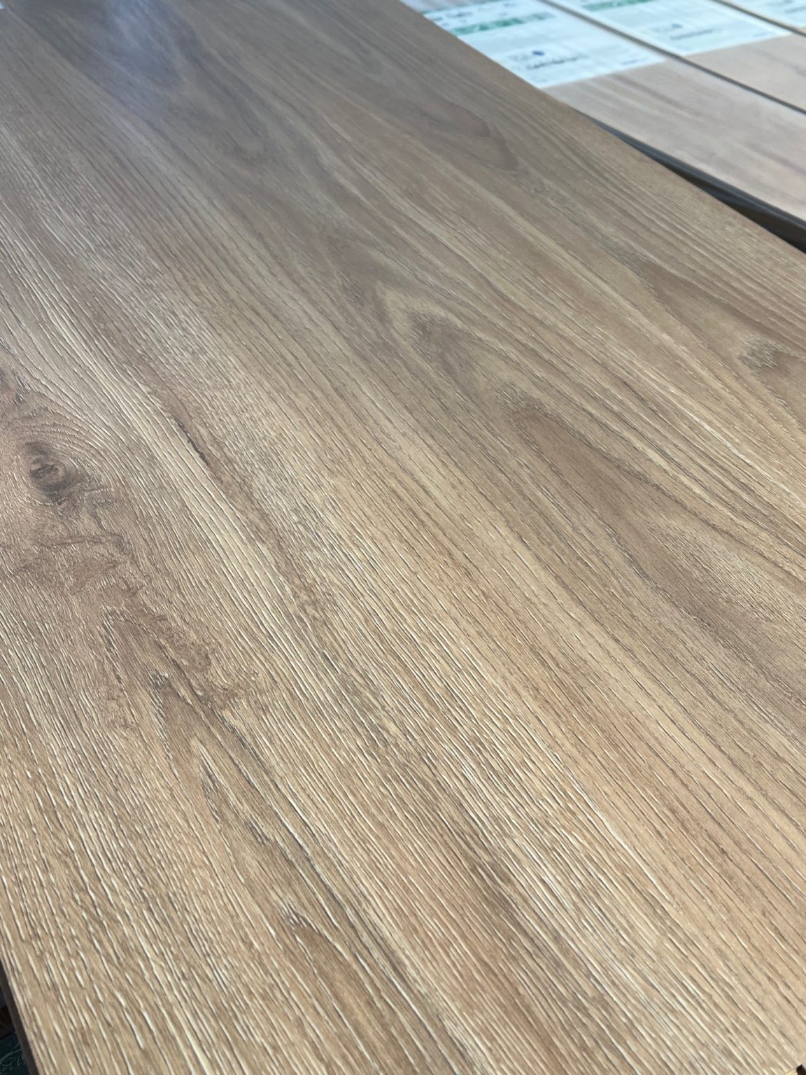 Stratifie 8mm Natural Cashmere Oak | Parquetbel: Parquet massif, semi ...